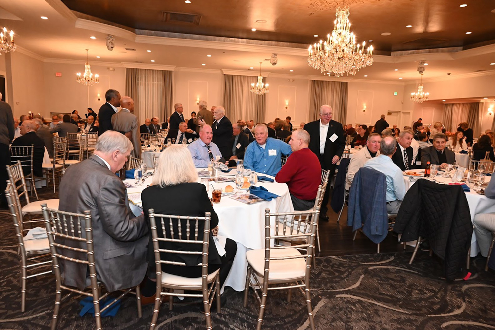 2024 Alumni Dinner and Hall of Fame Induction – Essex Catholic